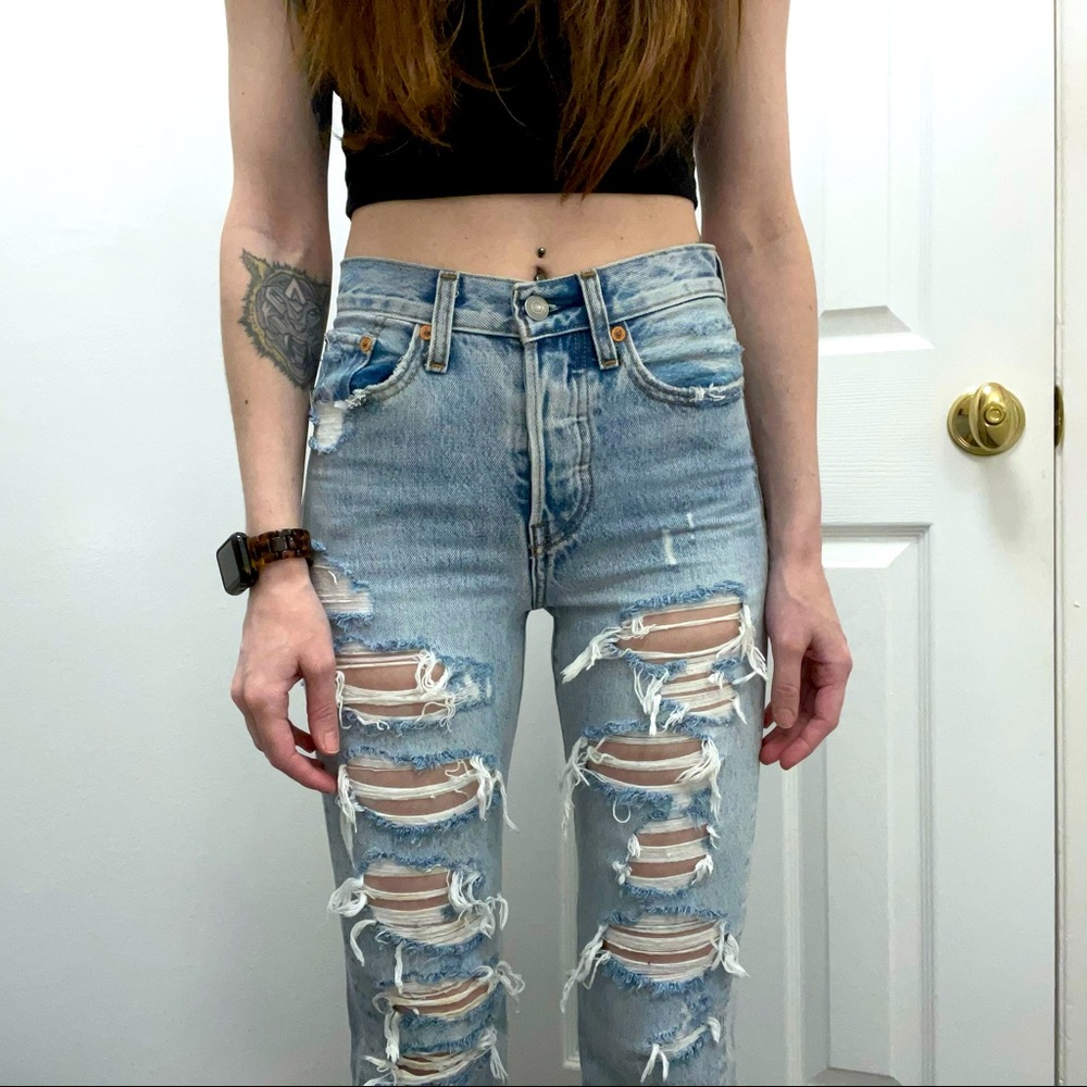 Levi’s Distressed Wedgie Fit Straight Leg Jeans - Gem